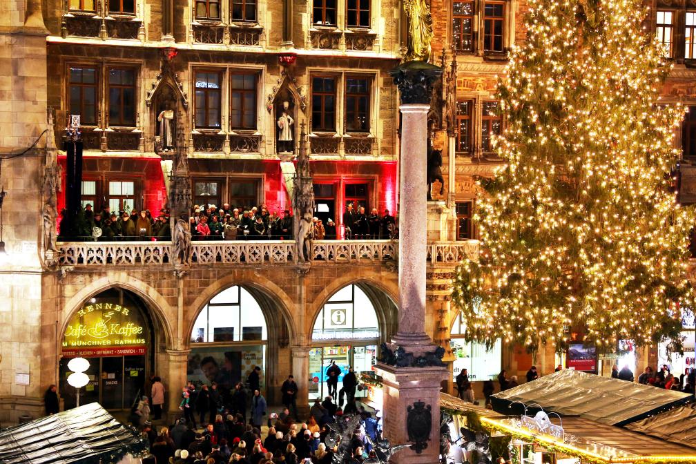 Munich Christmas Market at Marienplatz - christkindlmarkt-muenchen.de